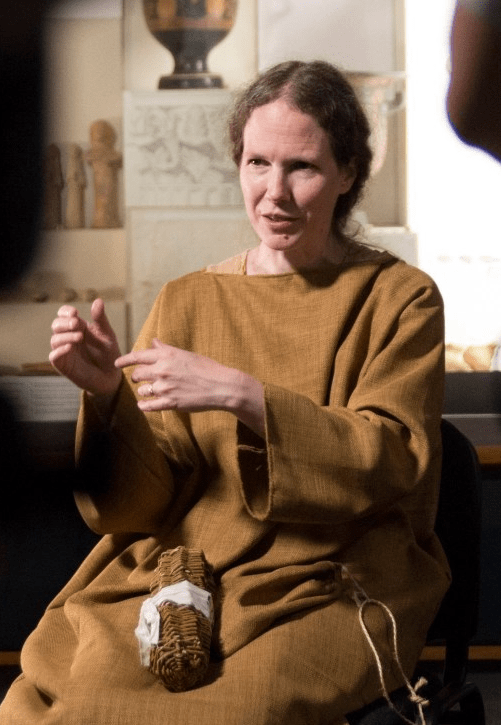 Professor Eleanor Dickey – Reading Ancient Schoolroom